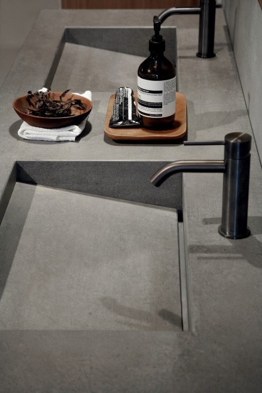 Kronos K-Lab wastafels maatwerk bij Stone Concepts - Naaldwijk